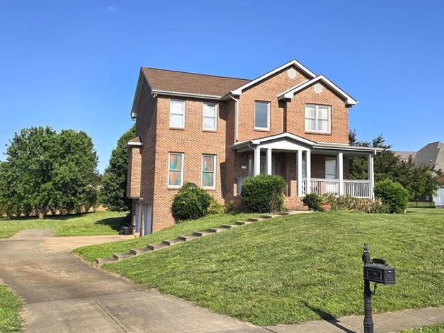 846 Woodstock Ct, Clarksville, TN 37040