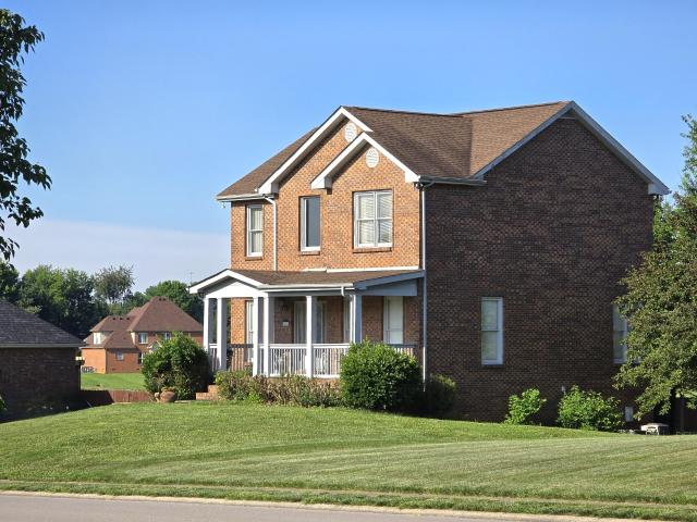 846 Woodstock Ct