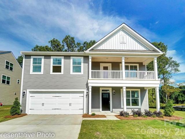 8474 Acadia Pkwy, Sherrills Ford, NC 28673