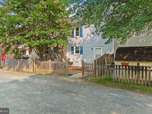 8474 Emerald Lane