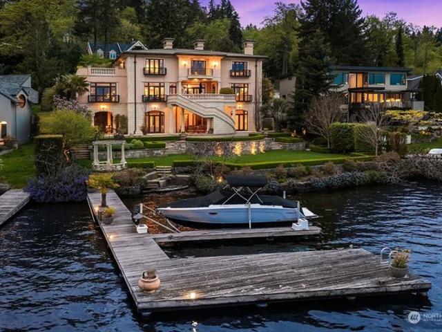 8474 85th Ave SE, Mercer Island, WA 98040
