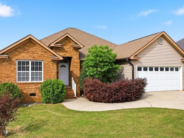 8475 Lexie Ln, Ooltewah, TN 37363
