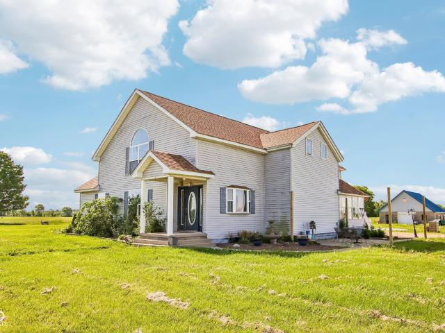 8476 E County Road 800 N