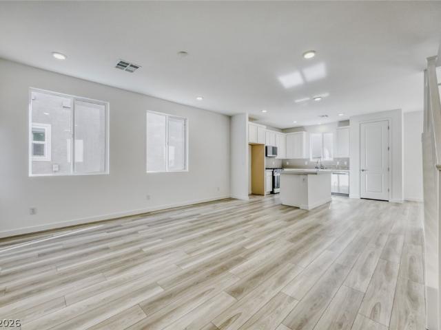 8479 Balfour Mdws Ave, Las Vegas, NV 89113 | MLS #2756 | Compass