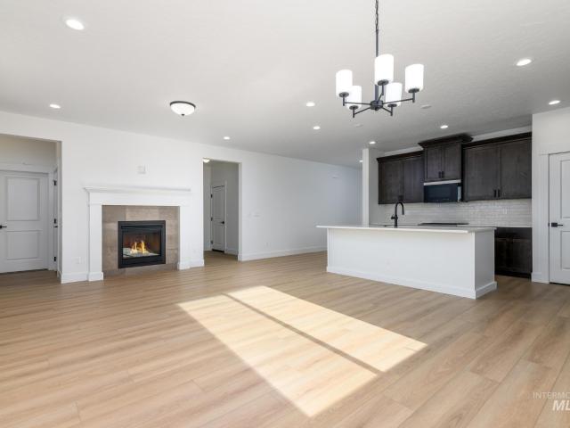 8479 W Millcreek Dr