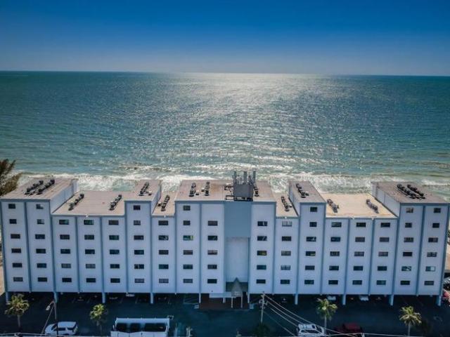 8470 W Gulf Blvd #410, Treasure Island, FL 33706