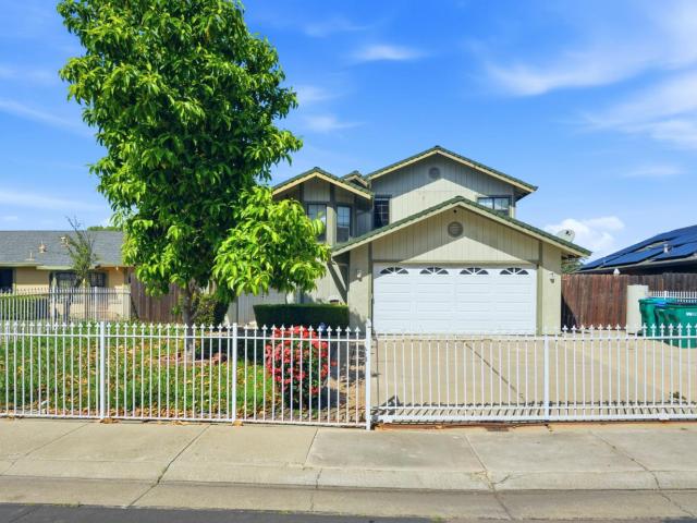 8471 Fontenay Way, Stockton, CA 95210 | MLS #226054
