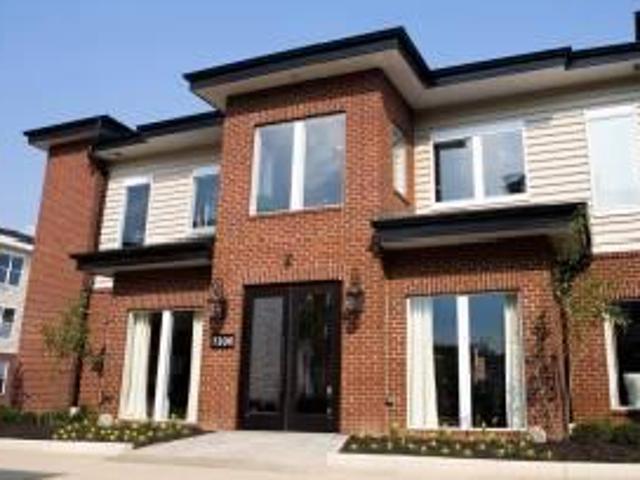 $847 / 1br 720ft² Brand New Apartments Available Now 270 & Sawmill Rd