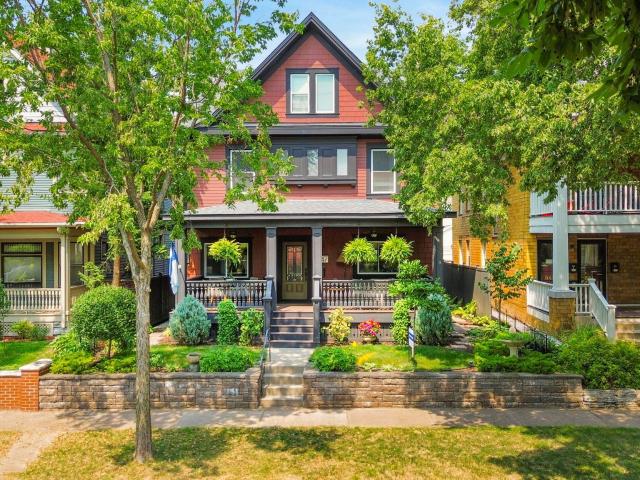847 Ashland Avenue
