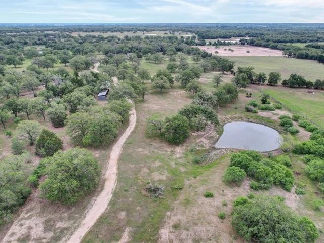 847 Highway 95 S, Smithville, TX 78957
