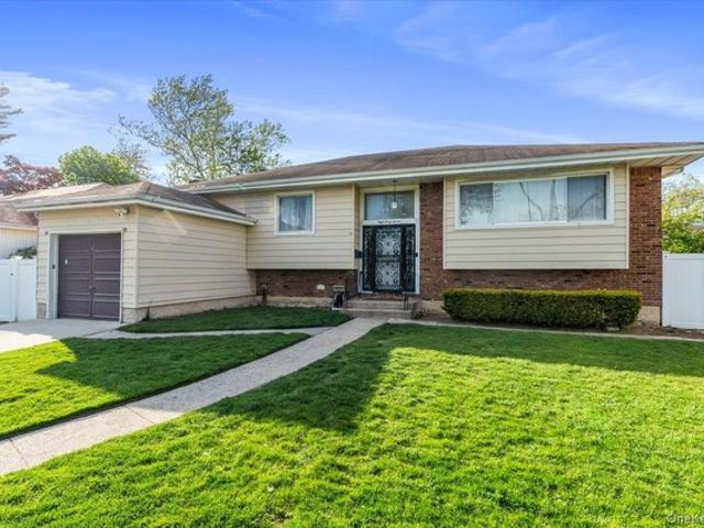 847 Oliver Ave, North Woodmere, NY 11581