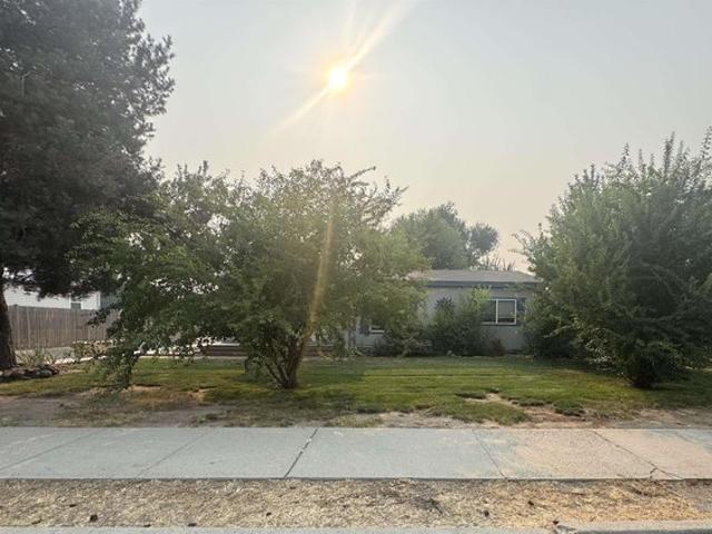 847 N 6th St, Payette, ID 83661