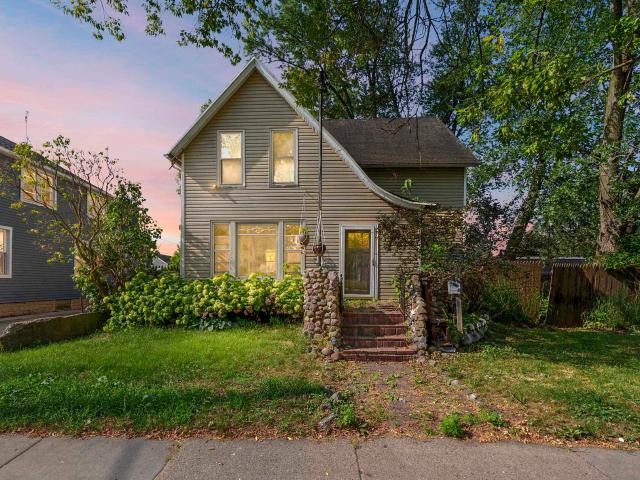 847 shawano avenue