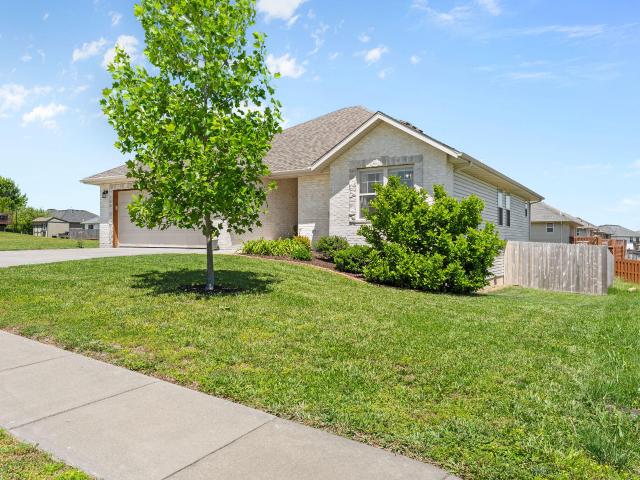 847 W Lorenza Drive