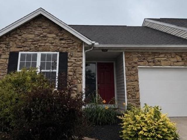 8484 Watersedge Dr, Florence, KY 41042
