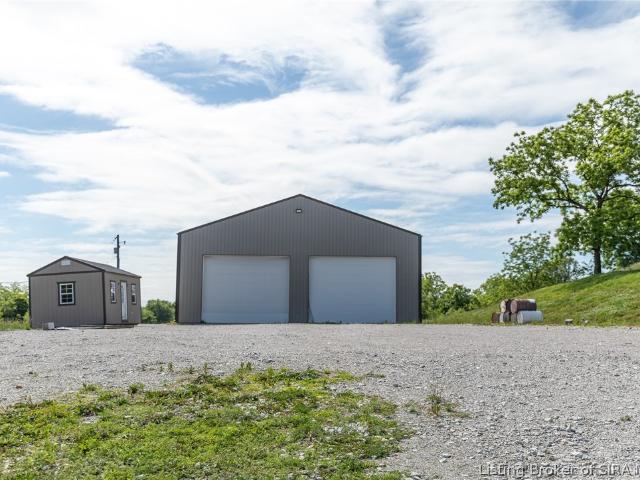 8489 E SR 356