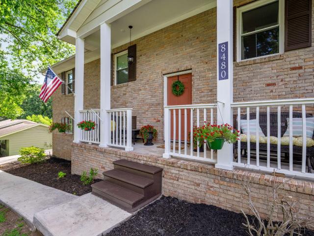 8480 Cross Timbers Circle