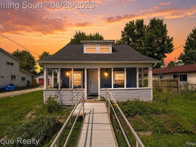 8480 Dixie Hwy, Ira Township, MI 48023