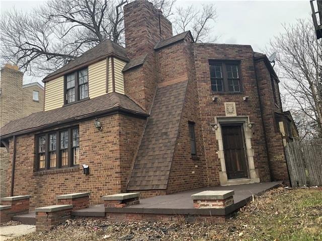 8481 E Outer Dr, Detroit, MI 48213