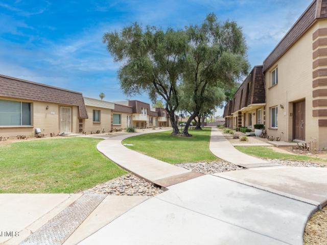 8482 E Chaparral Rd, Scottsdale, AZ 85250 | MLS #6975 | Compass