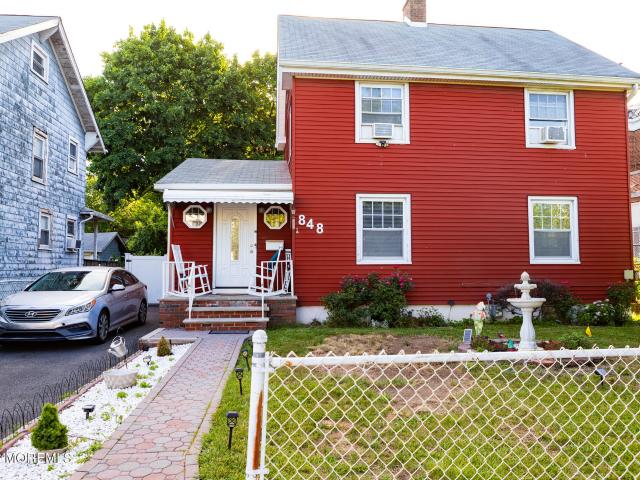 848 Cross Avenue
