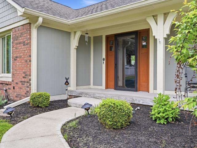 848 Bennett Court