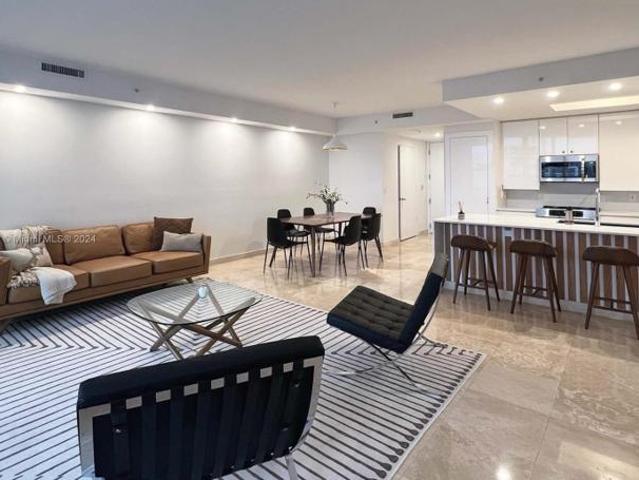 848 Brickell Key Dr #1803, Miami, FL 33131