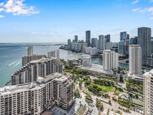 848 Brickell Key Dr #4003, Miami, FL 33131