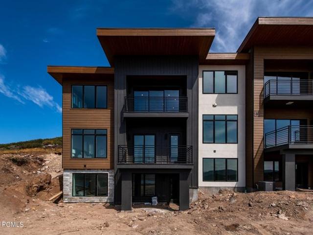 848 E Klaim Dr Unit 5, Hideout, UT 84036