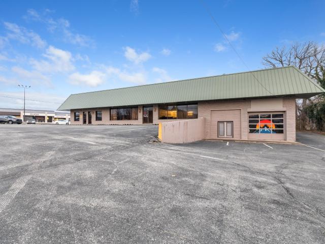 848 Hwy 62 East