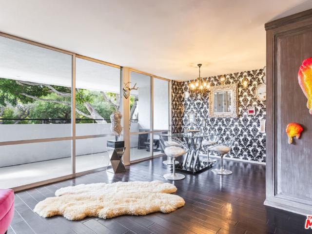 848 N Kings Road 102