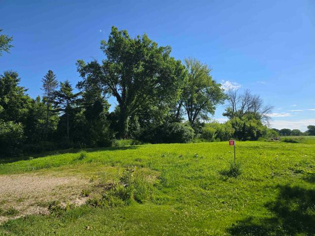 848 paramount drive