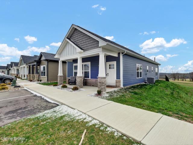 848 Rosemary Ln