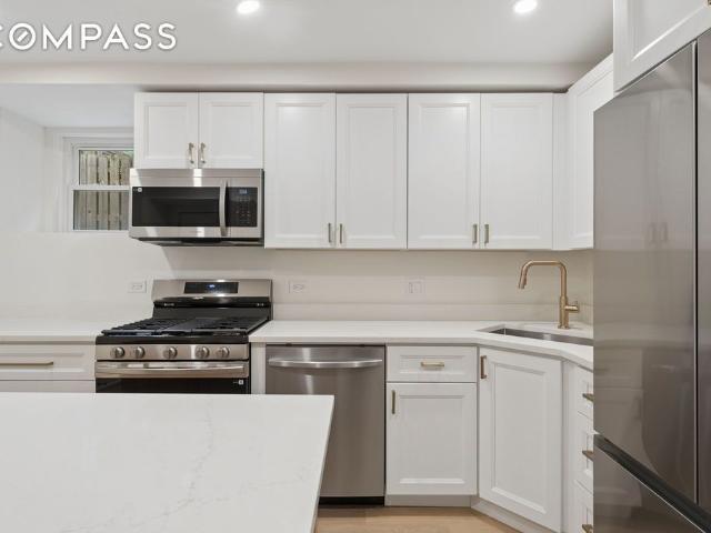 848 W George St G, Chicago, IL