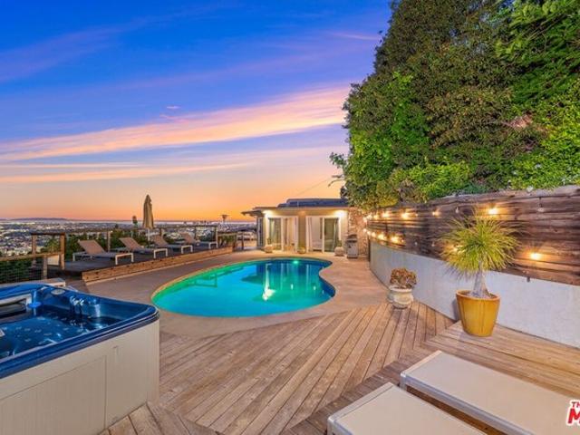 8494 Cole Crest Dr, Los Angeles, CA 90046