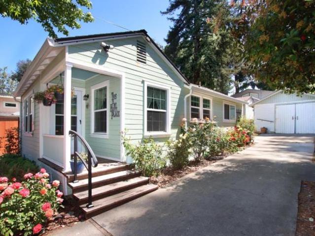 8494 Glen Arbor Rd, Ben Lomond, CA 95005