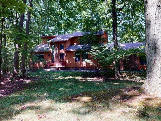 8495 Painesville Warren Rd, Concord Township, OH 44077