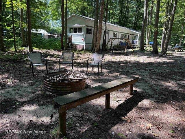 8496 Birchbark Dr, Mancelona, MI 49659
