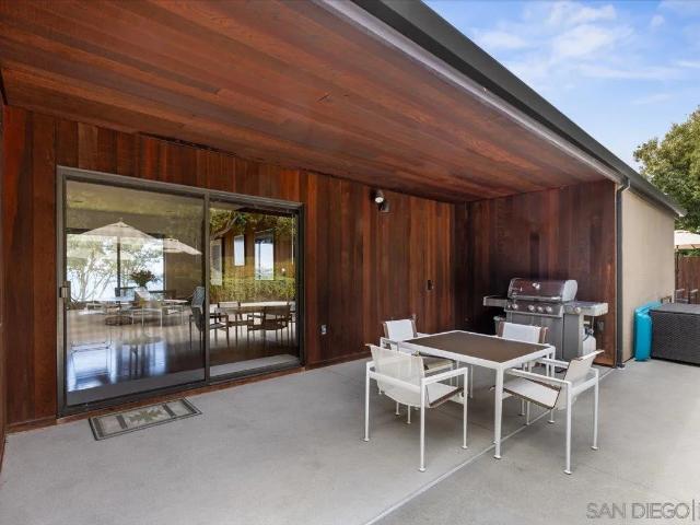8496 Westway Dr, La Jolla, CA 92037 | MLS #250037