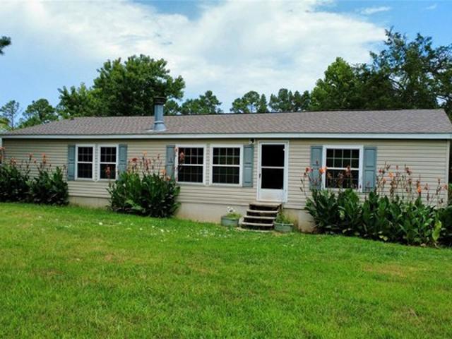 8492 Hickory Ln, Stuart, OK 74570