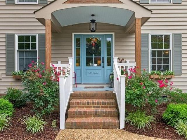 849 Bishopsgate Ln, Virginia Beach, VA 23452