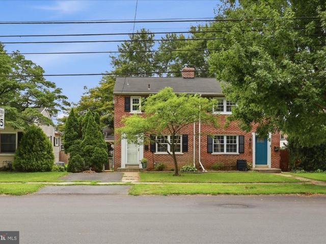 849 Fountain Avenue