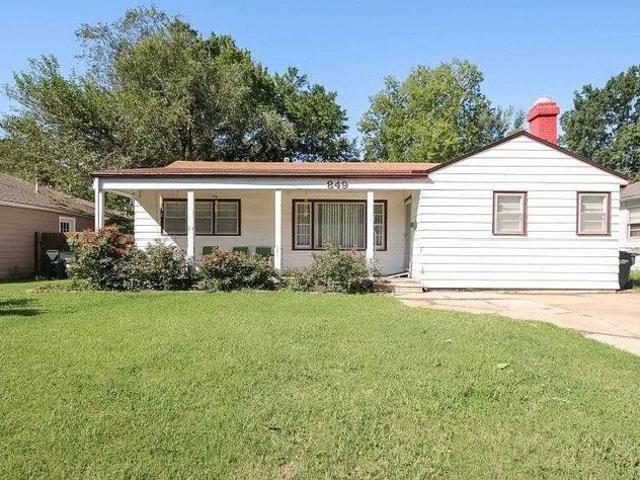 849 Lexington Rd, Wichita, KS 67218