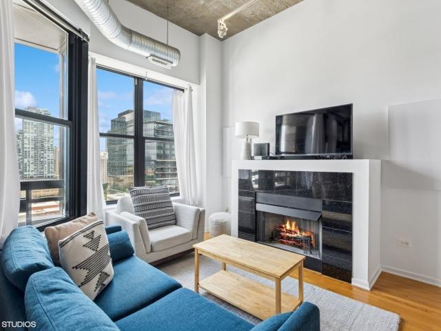849 N Franklin St 1405, Chicago, IL