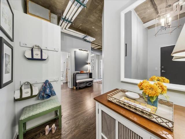 849 N Franklin Street # 1121