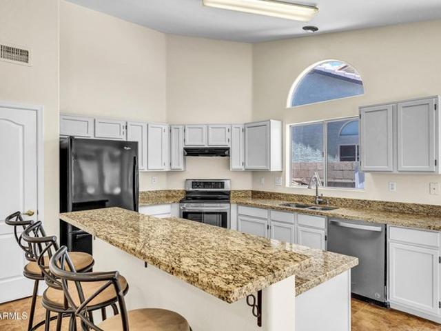 849 N Granite St, Gilbert, AZ 85234