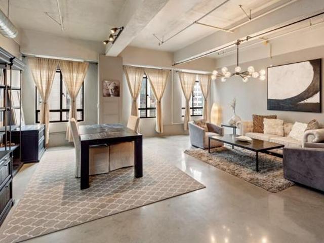849 S Broadway #802, Los Angeles, CA 90014