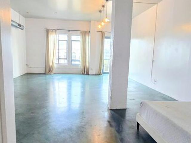 849 S Broadway 1208