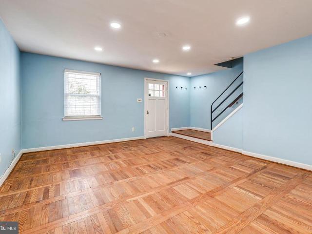 849 S Glebe Road
