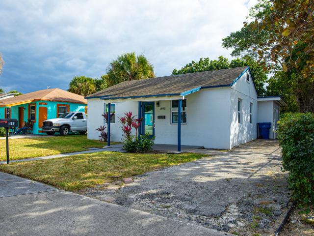 849 W 2nd St, Riviera Beach, FL 33404 | MLS #B26030